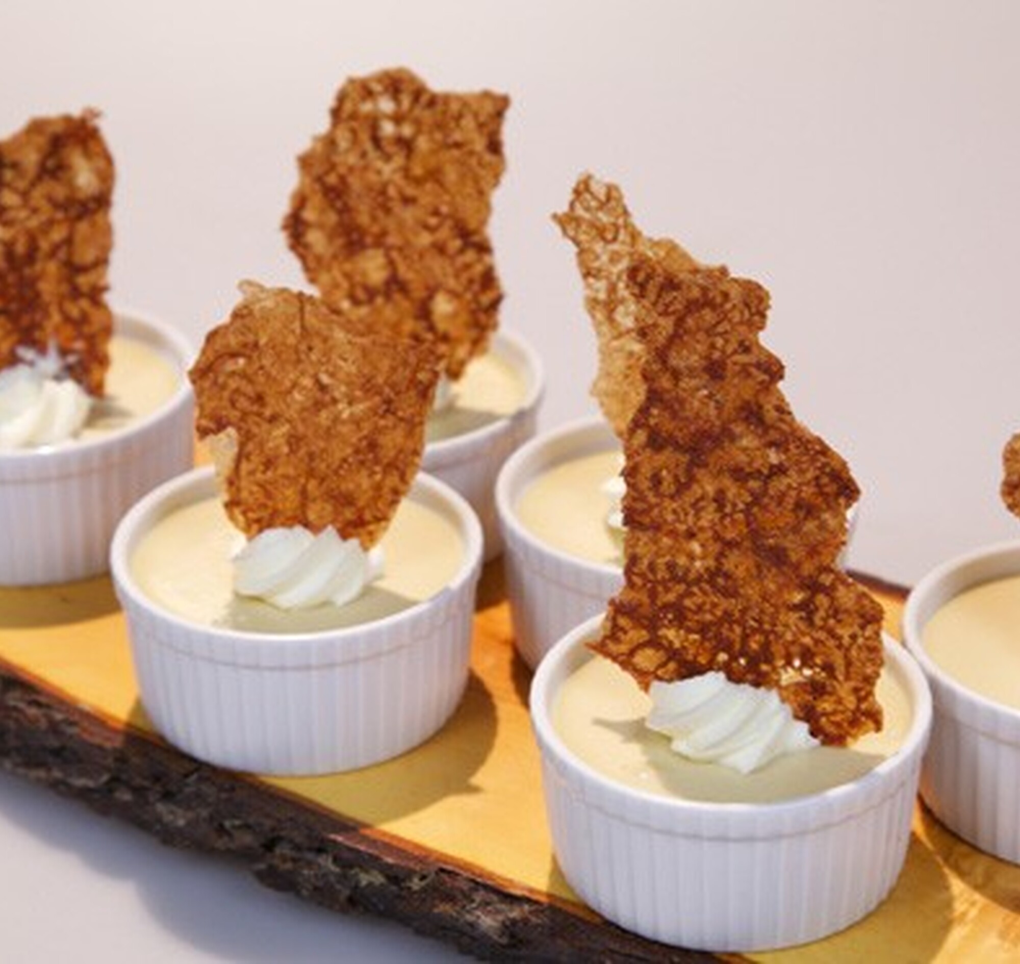 Tonkaboon-cremeuxtaartjes recept - 24Kitchen