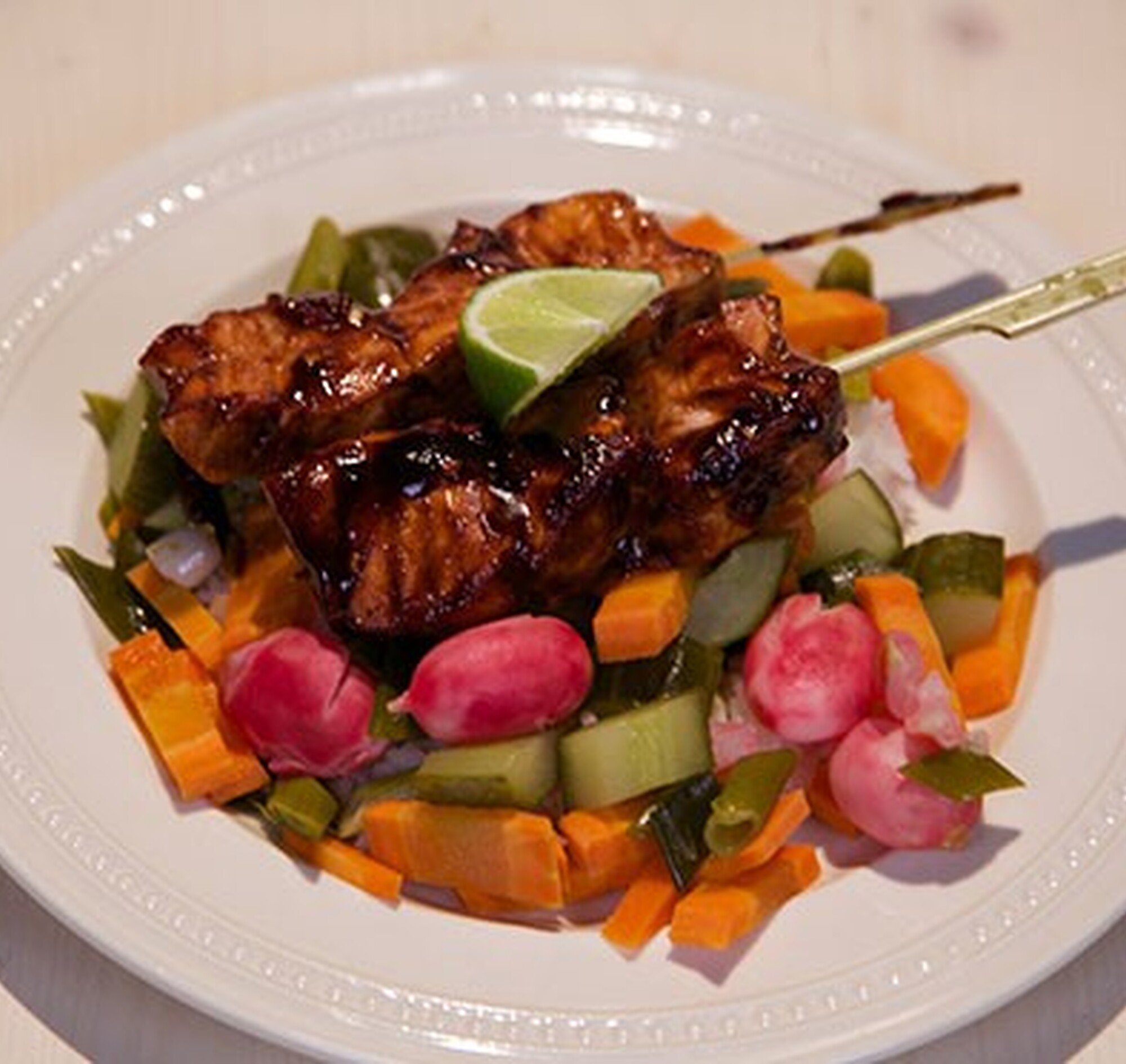 Zalmyakitori met zoetzure groente recept - 24Kitchen