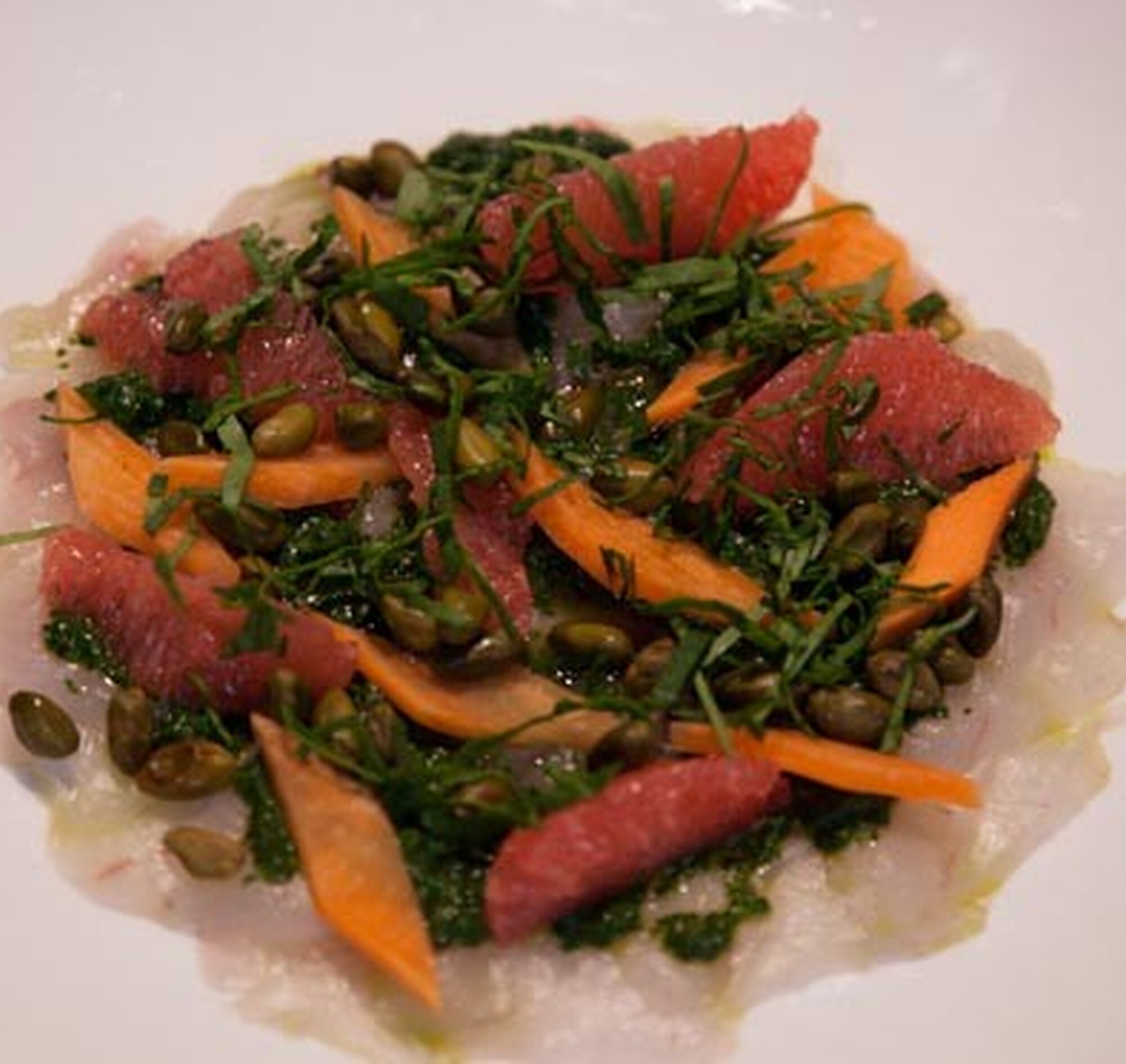 Carpaccio van wilde zeebaars met spinaziedressing recept - 24Kitchen