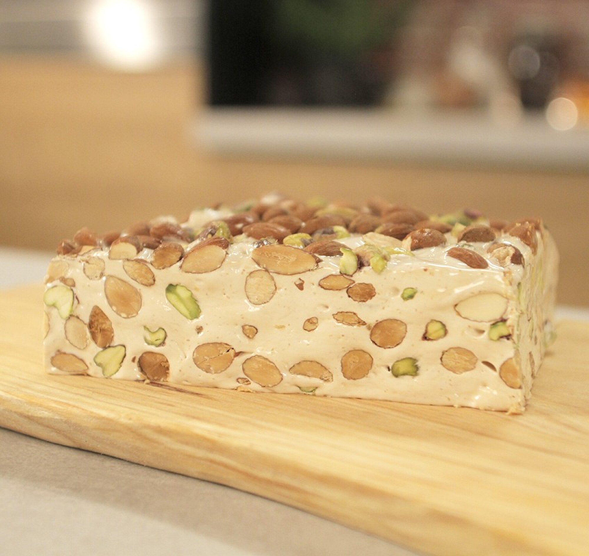 Klassieke nougat Montélimar recept - 24Kitchen