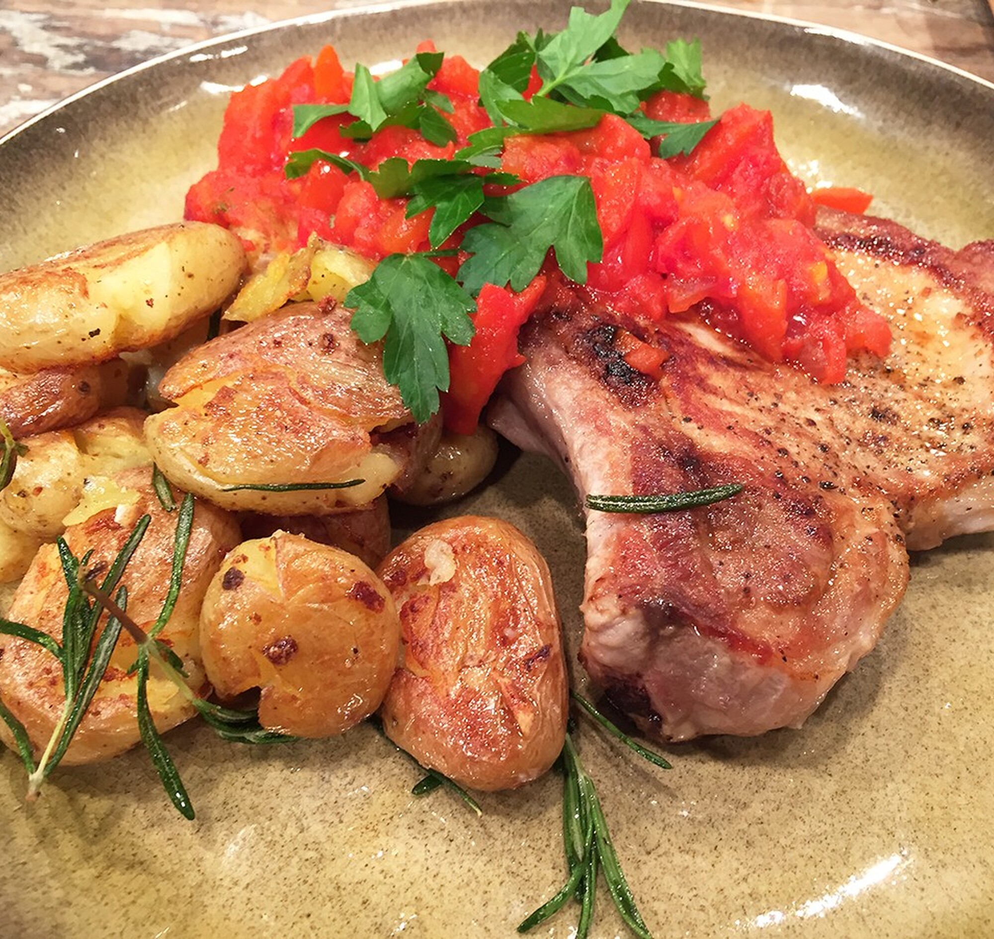 Kotelet met piperade recept - 24Kitchen