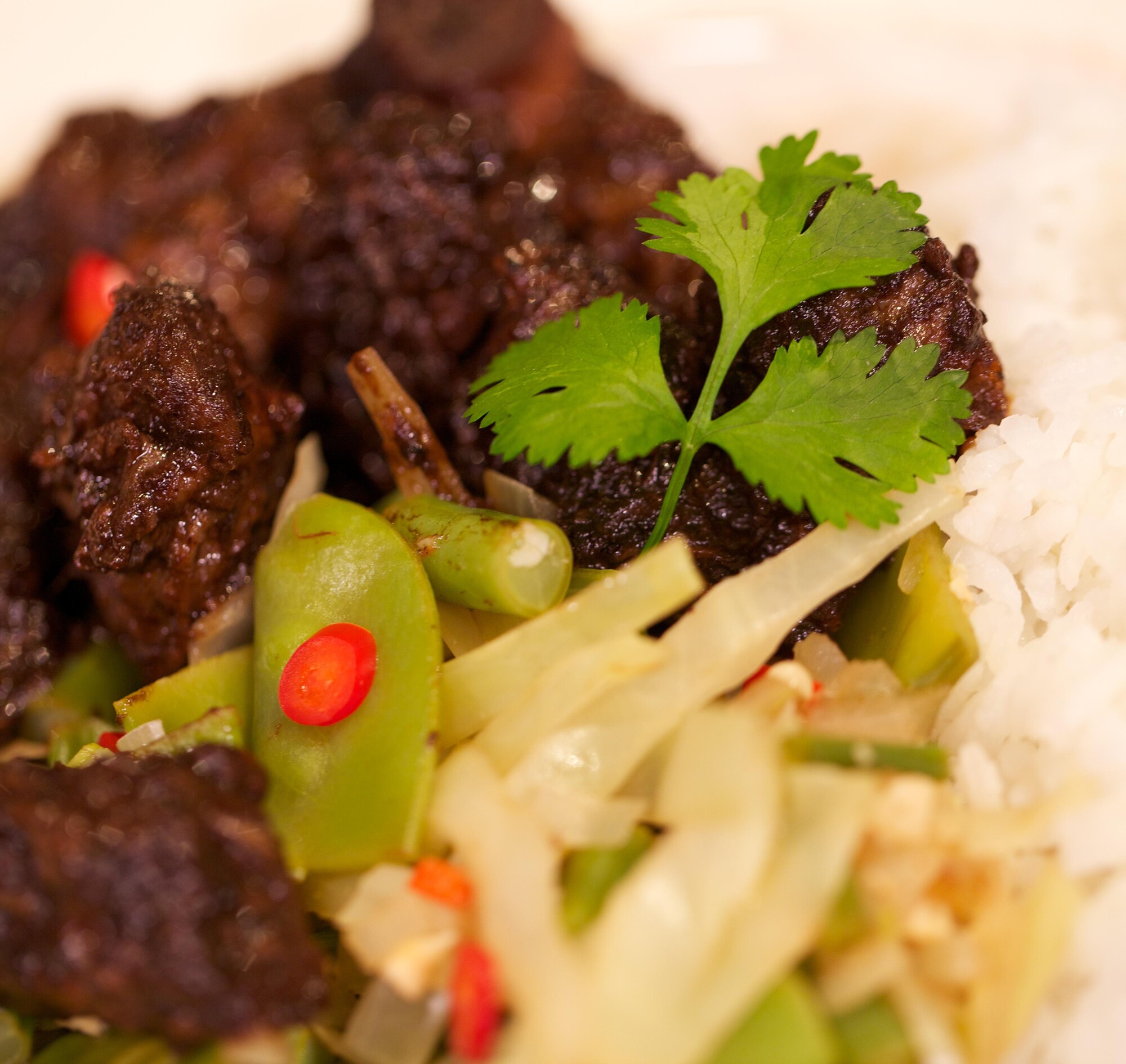 Rein’s Empal daging en sajor asem recept - 24Kitchen