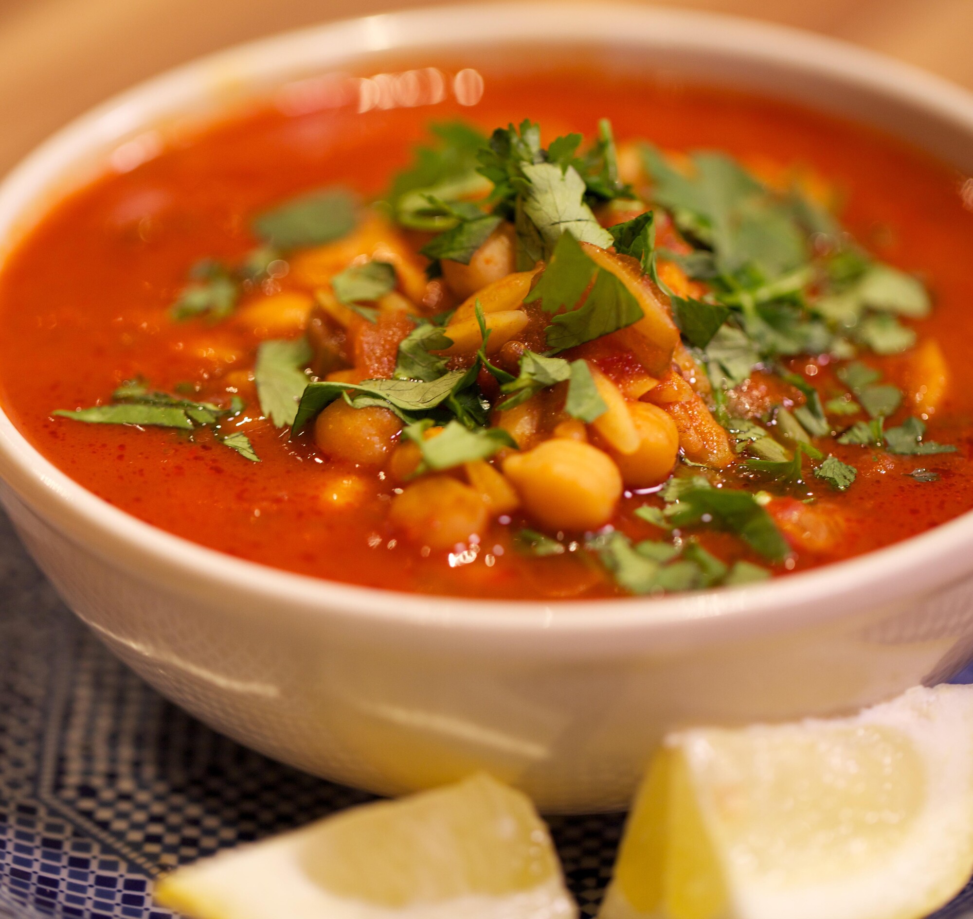 Tunesische kruidige soep met lamsvlees recept - 24Kitchen