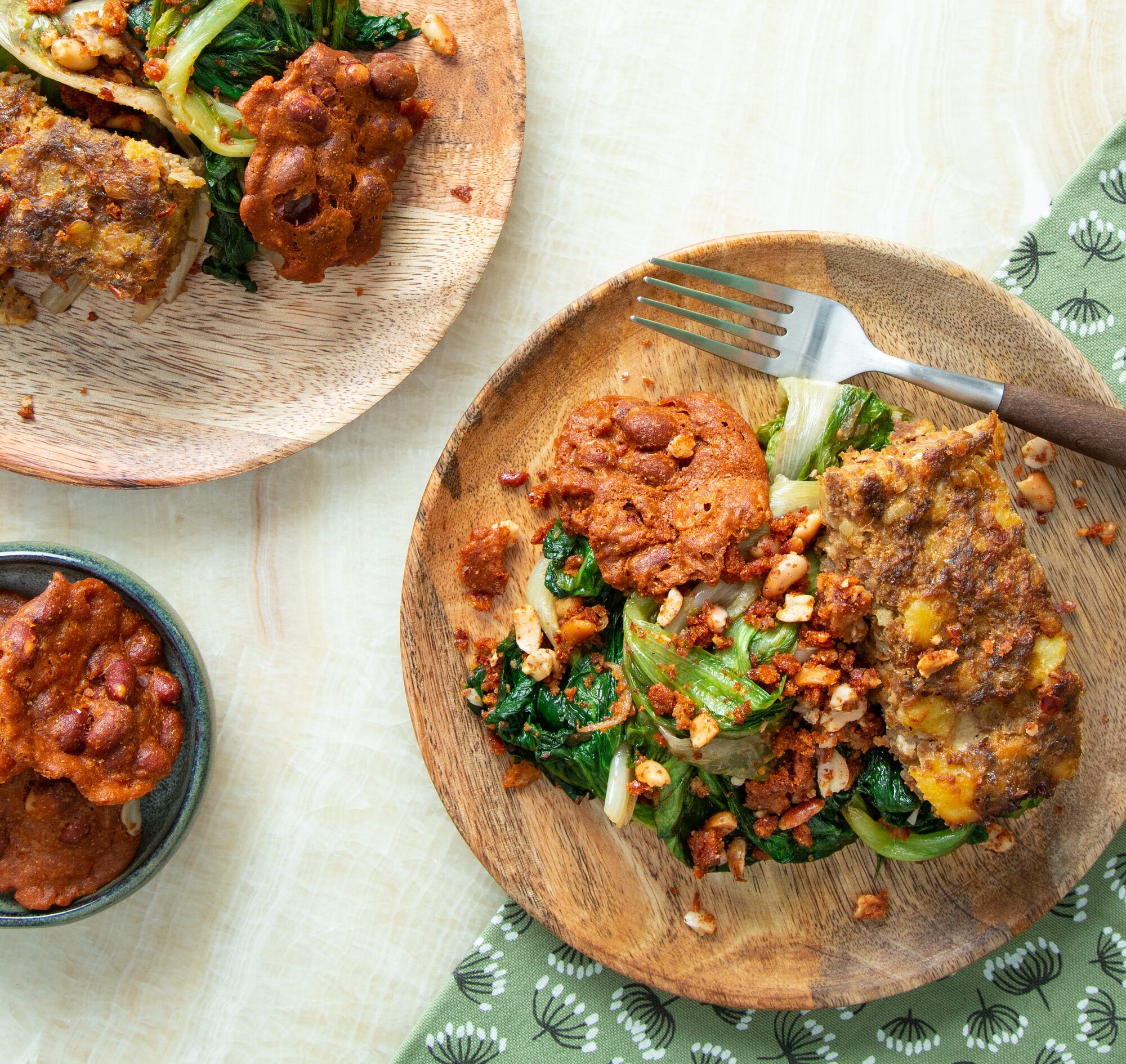 Frikadel pan met andijvie en rempejek recept - 24Kitchen