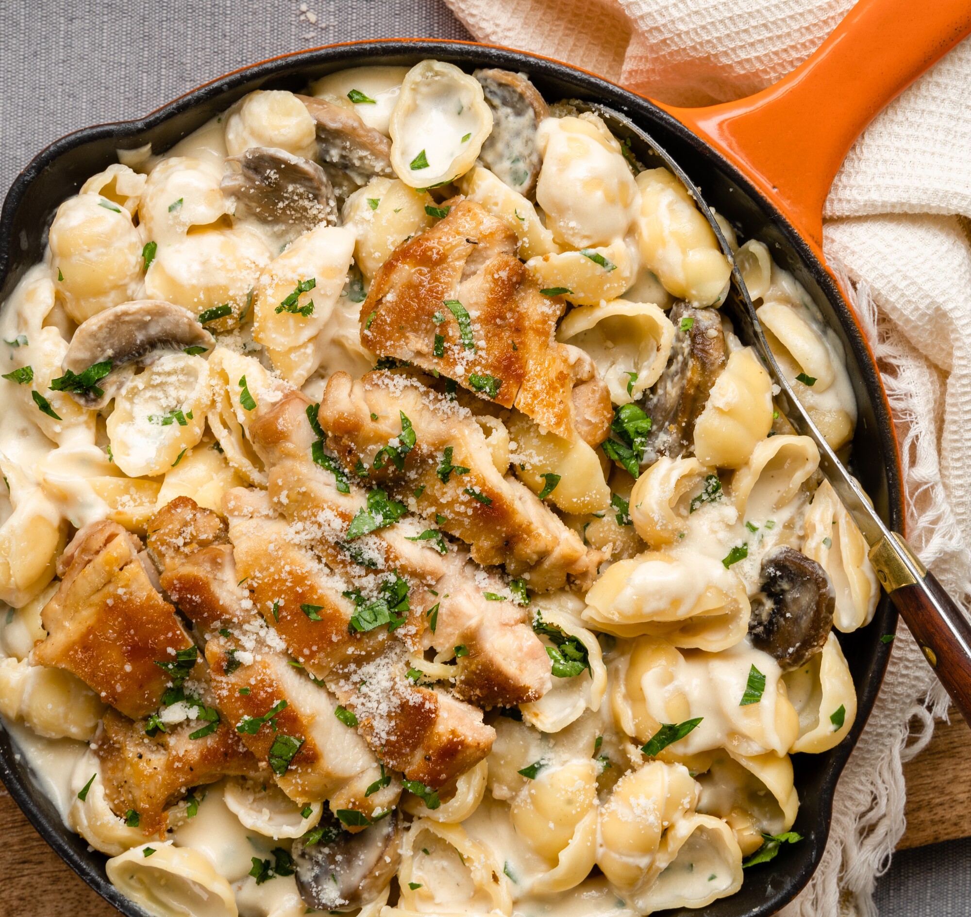 Chicken parmesan pasta recept - 24Kitchen