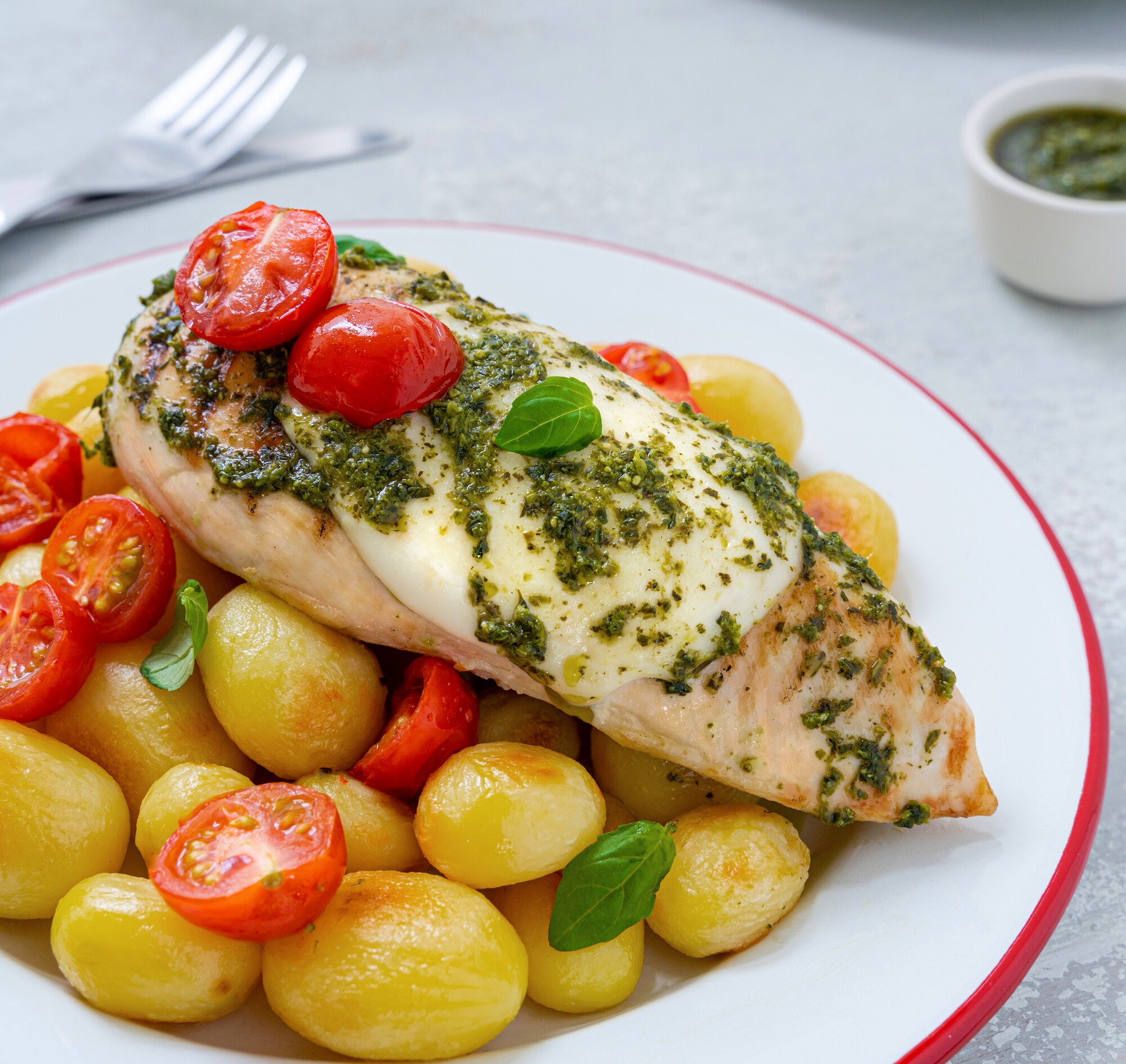 Kipfilet caprese met krieltjes - 24Kitchen