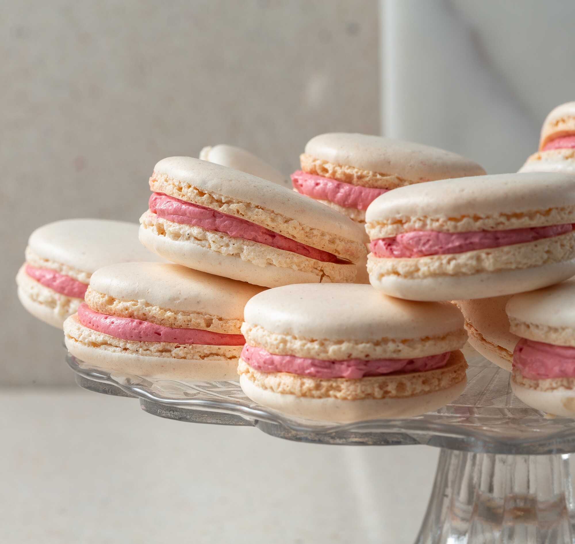 Frambozen-macarons recept - 24Kitchen