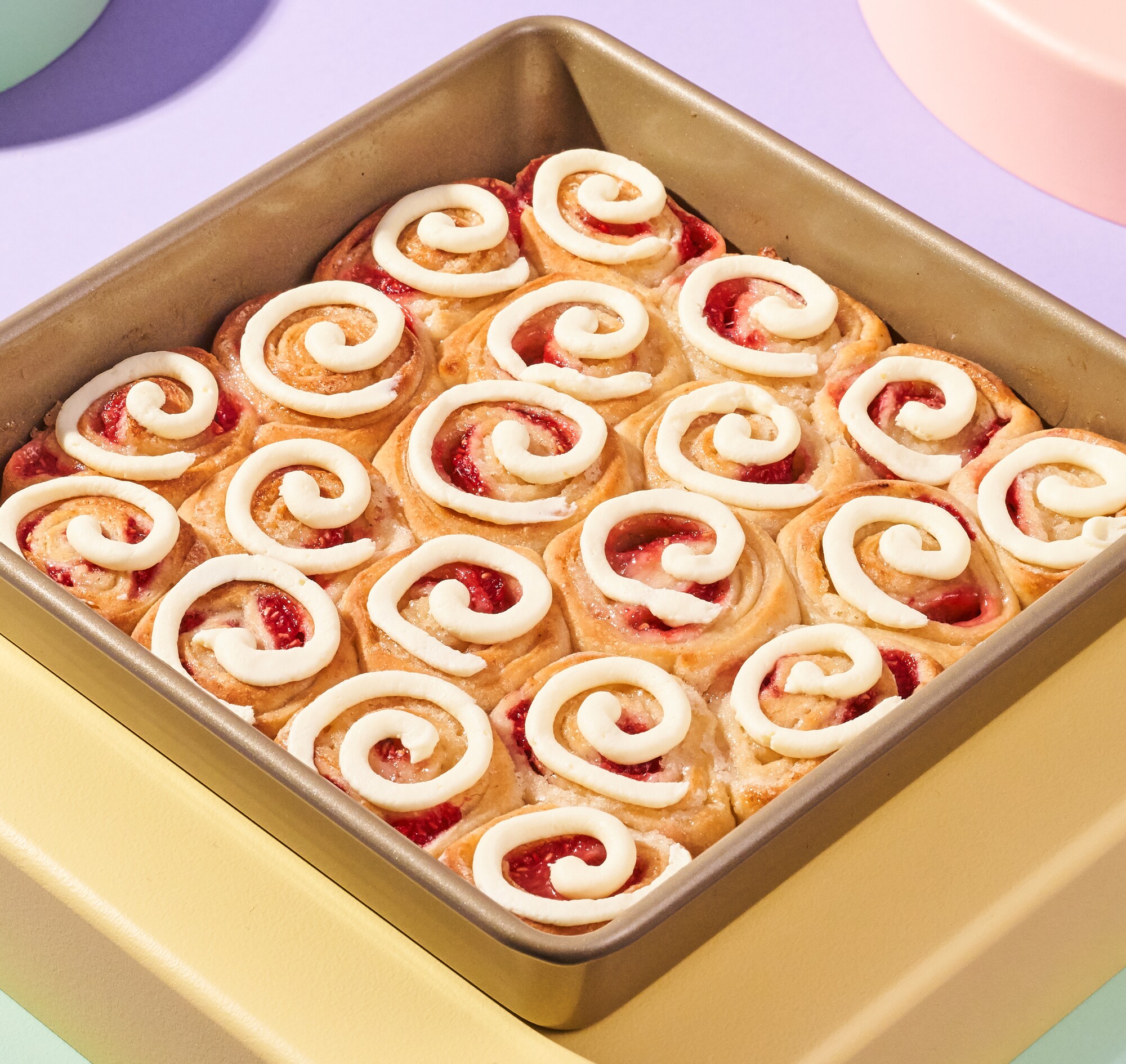 Raspberry-rolls - 24Kitchen