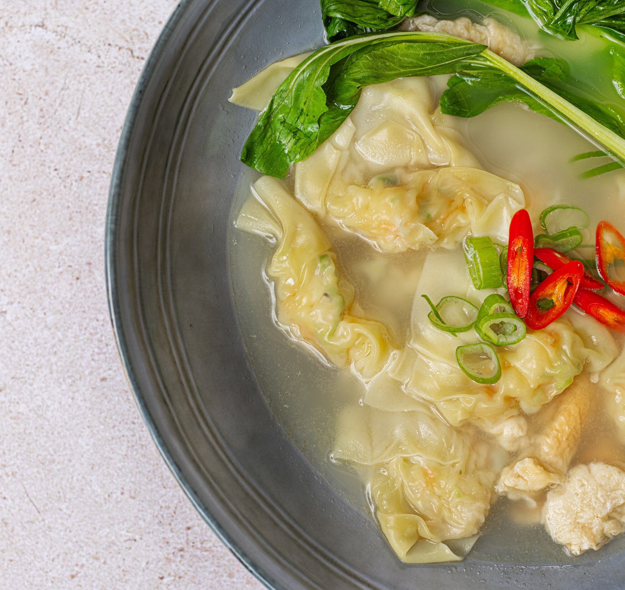 Wontonsoep recept met garnalen - 24Kitchen