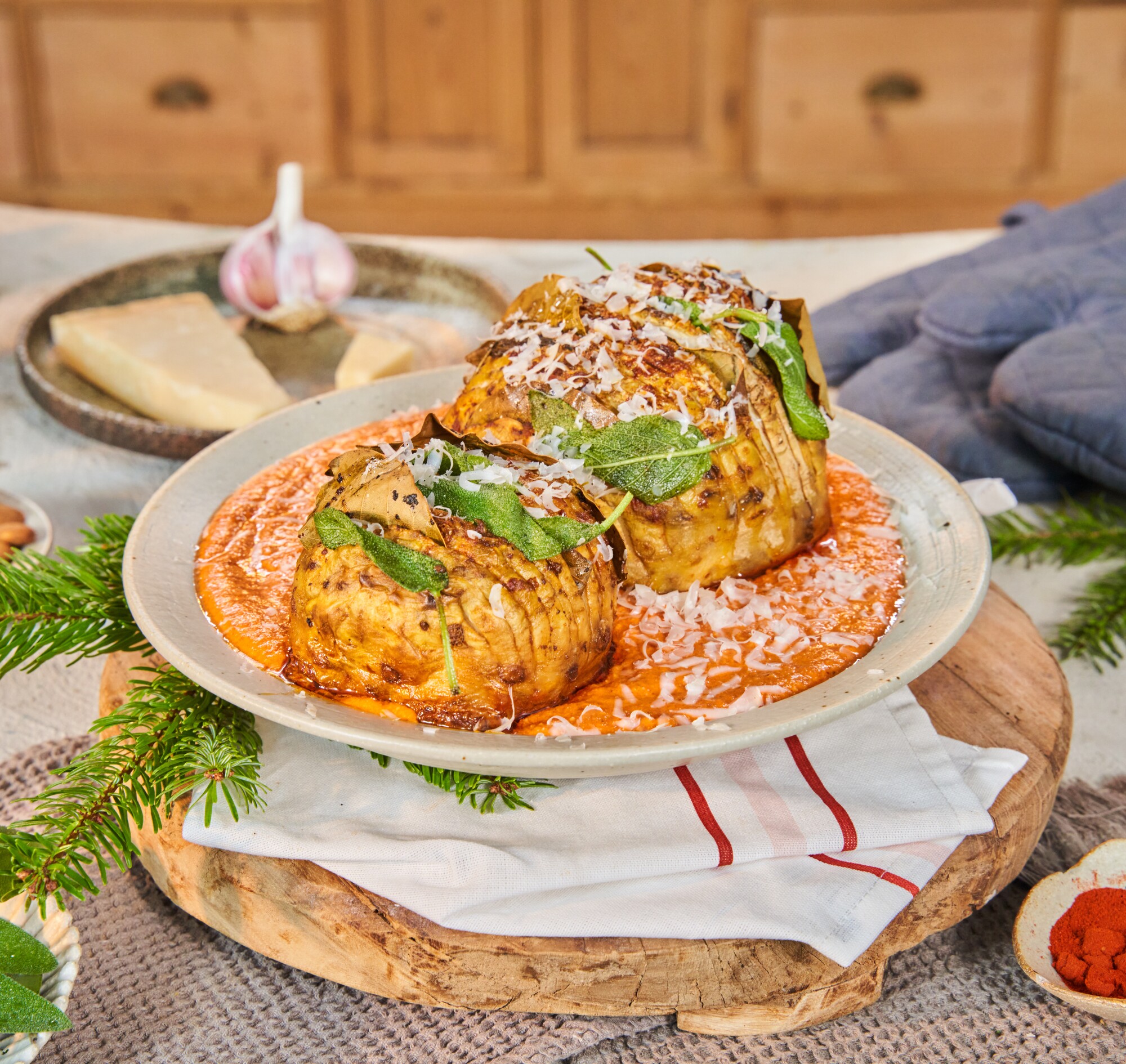 Hasselback-knolselderij recept - 24Kitchen