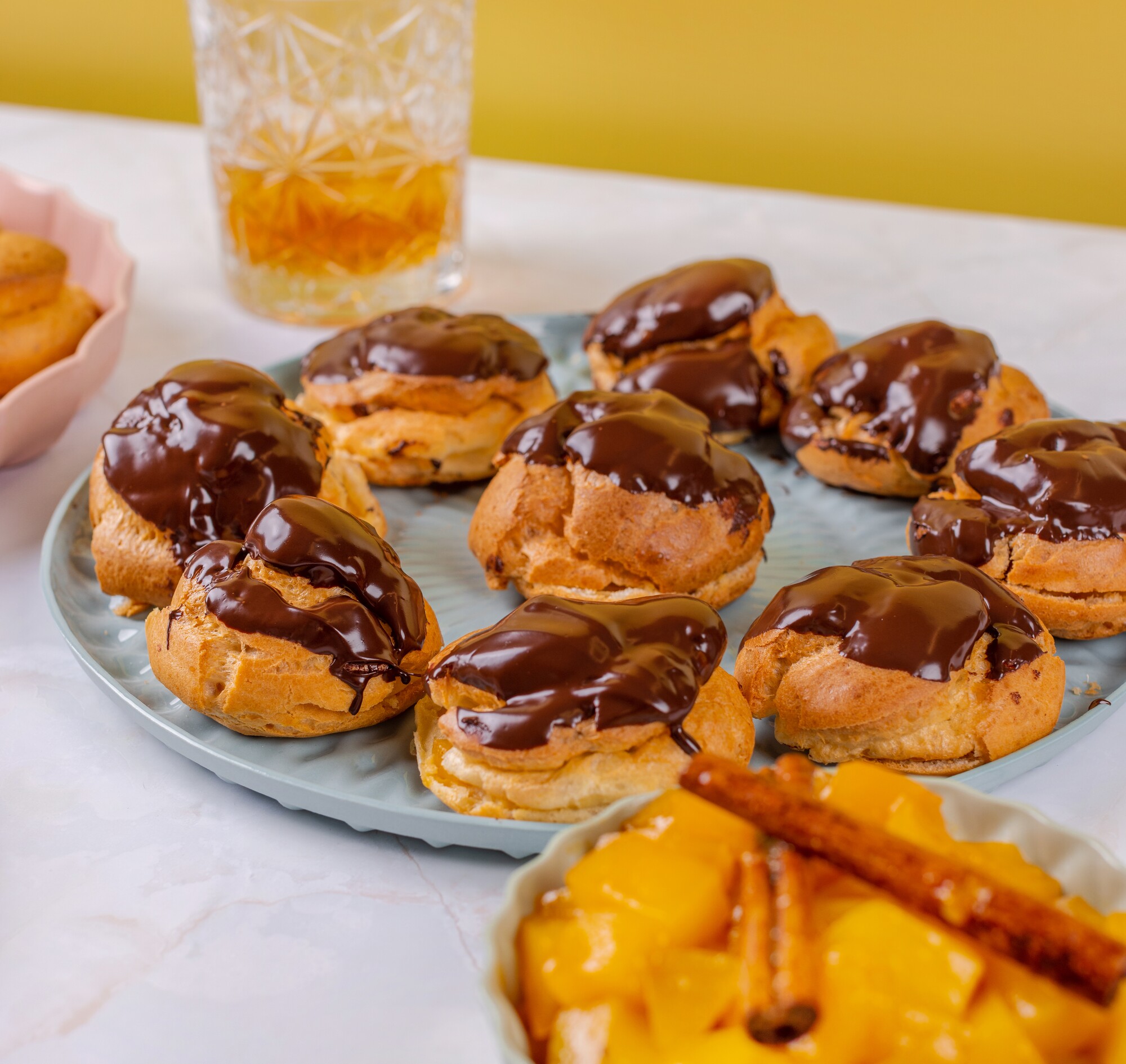 Mango-profiteroles recept - 24Kitchen