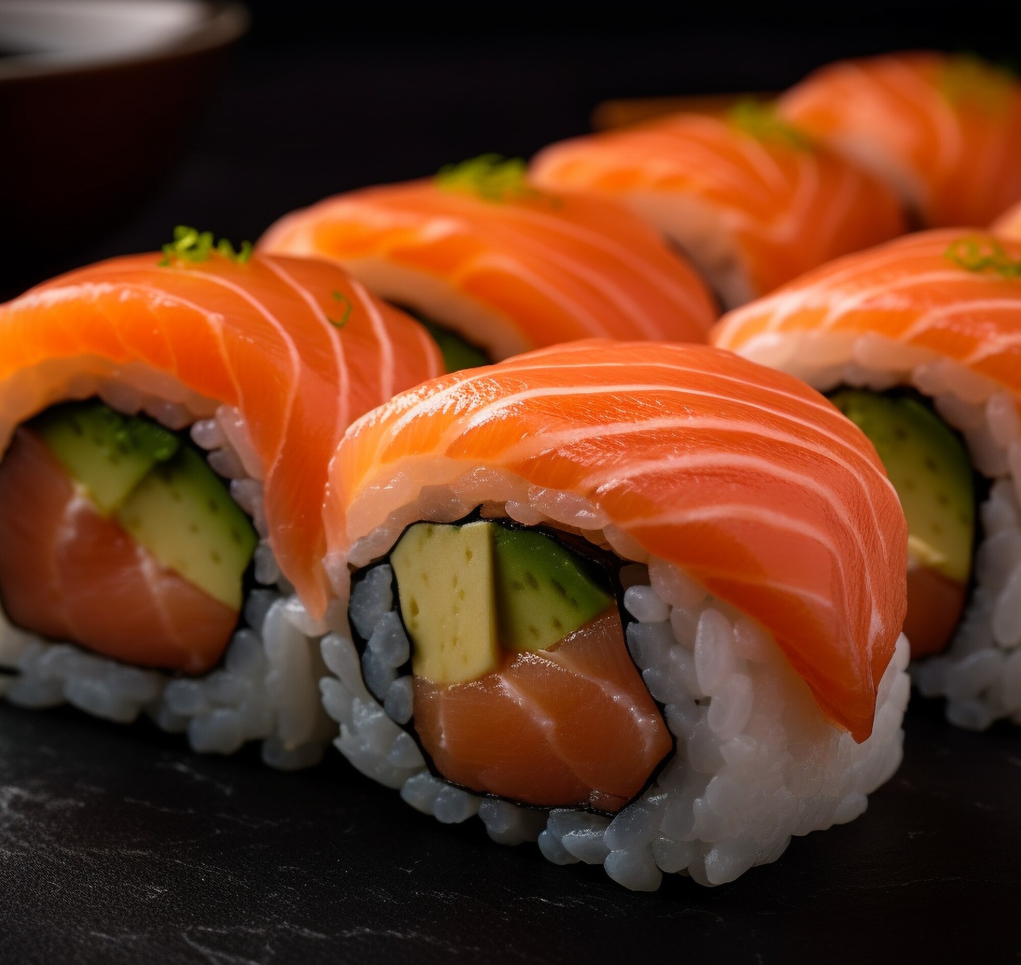Maki sushi met zalm en avocado | 24Kitchen