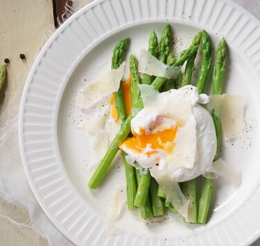 Met deze tips wordt het pocheren van een ei wel héél makkelijk - 24Kitchen