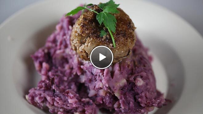 Rode kool stamppot met hachee gehaktballen recept - 24Kitchen