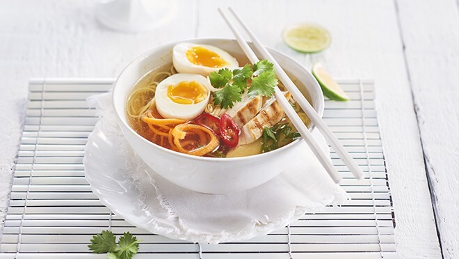 Pho (Vietnamese bouillon met kip) recept - 24Kitchen