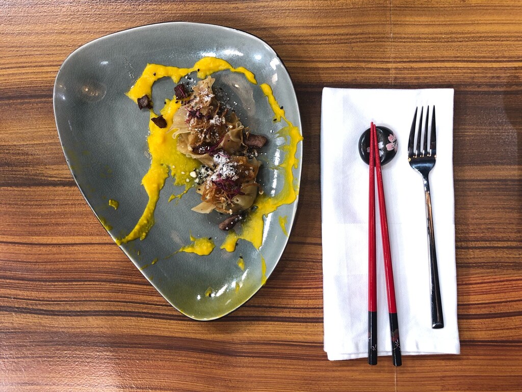 Gyoza met wagyu, kombucha en enenoki paddestoelen recept - 24Kitchen