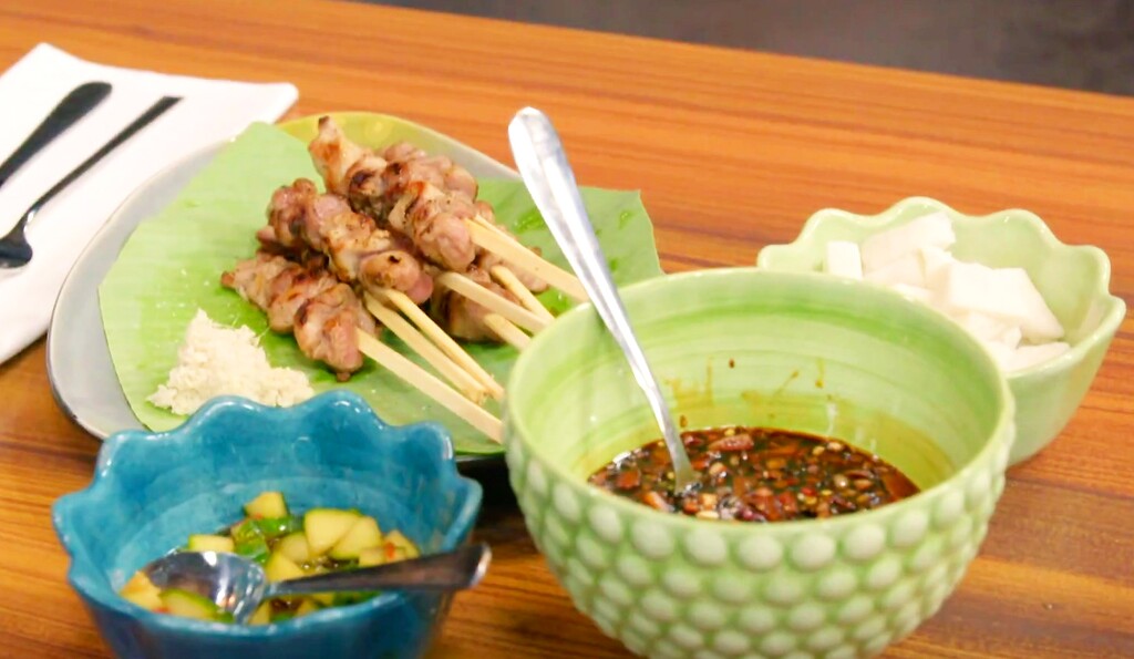 Saté kambing ongemarineerd met huisgemaakte ketjap recept - 24Kitchen