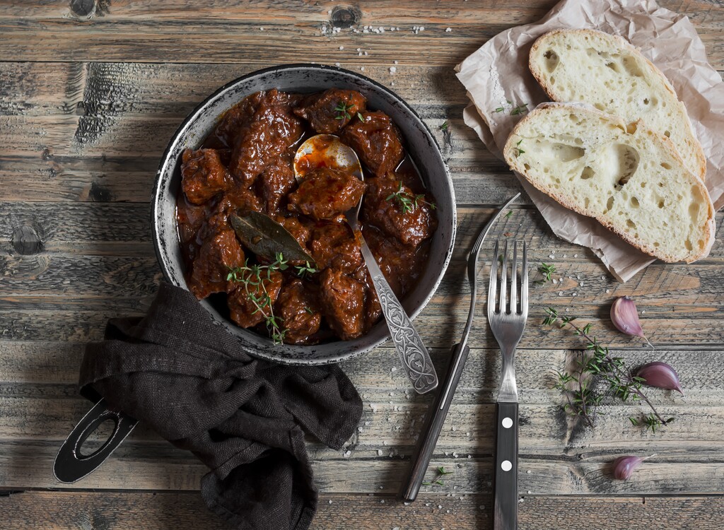 Sukadelappen bakken: snel en ouderwets lekker | 24Kitchen