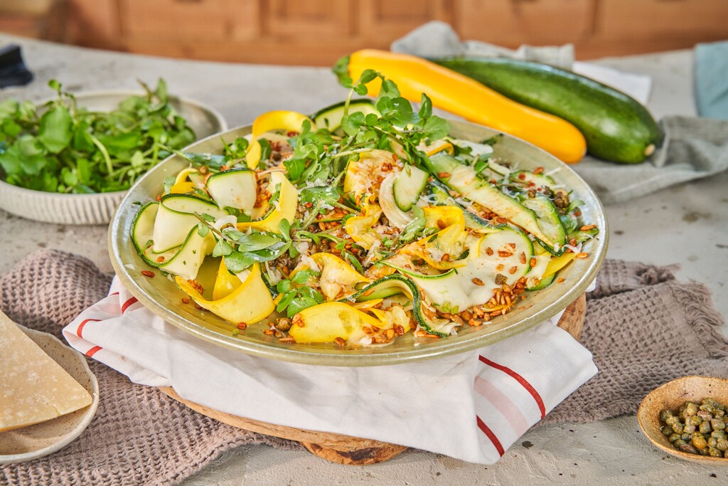 Vegetarische carpaccio van courgette en venkel recept - 24Kitchen